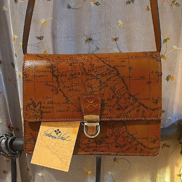 Patricia Nash | Bags | Patricia Nash Signature Map Leather Laurentina ...